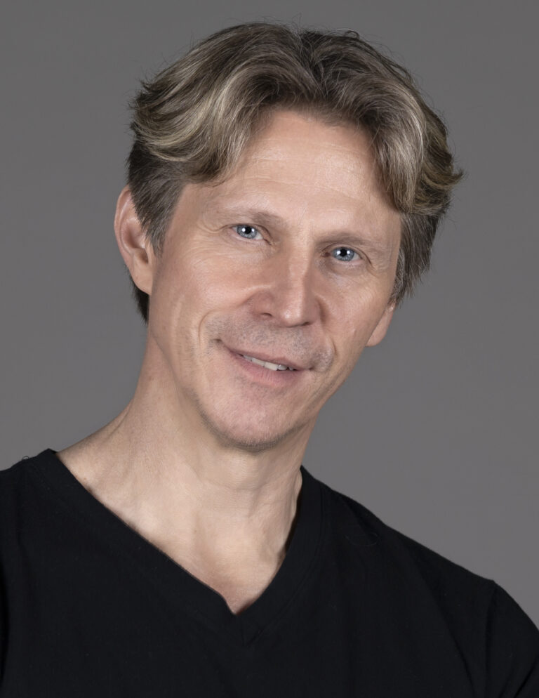 Bio - Paul Destrooper - Ballet Victoria