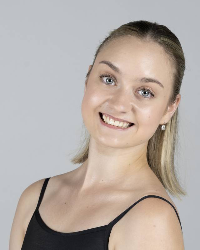 Meet the dancers - Ballet Victoria